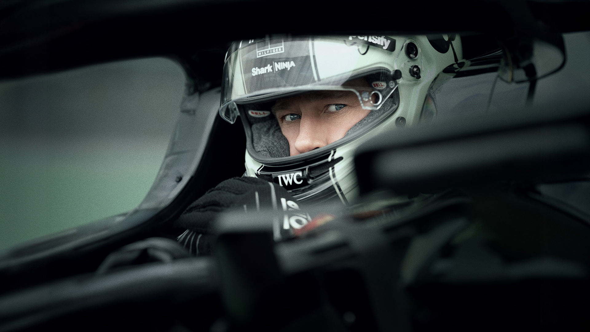 F1: Фільм дивитися трейлер, купити і забронювати квитки MovieLand в ...